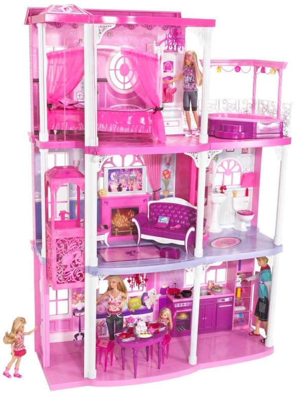 Barbie houses, now and forever | Una vitrina llena de tesoros (Barbie blog)