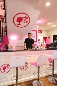 Barbie Factory París | Una vitrina llena de tesoros (Barbie blog)