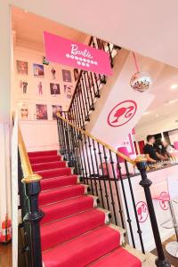 Barbie Factory París | Una vitrina llena de tesoros (Barbie blog)