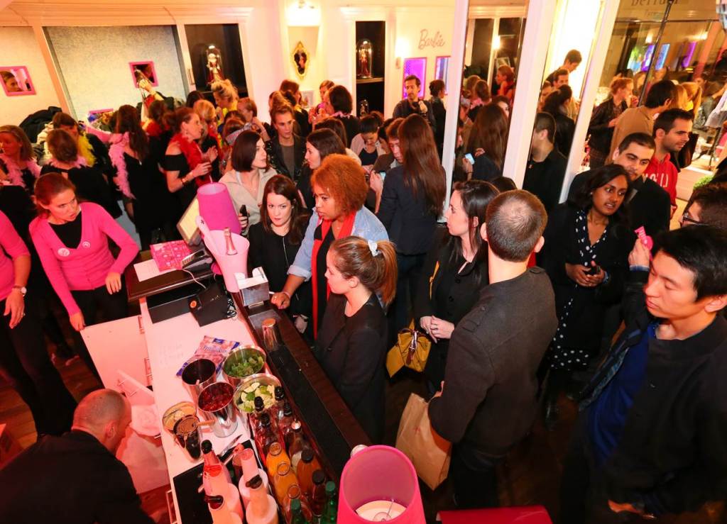 Barbie Factory París | Una vitrina llena de tesoros (Barbie blog)