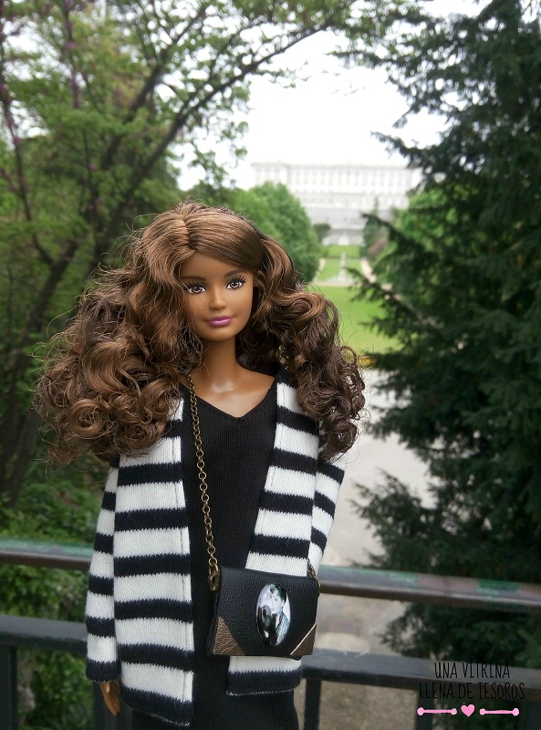 El primer paseo de Sabrina | Una vitrina llena de tesoros (Barbie blog)