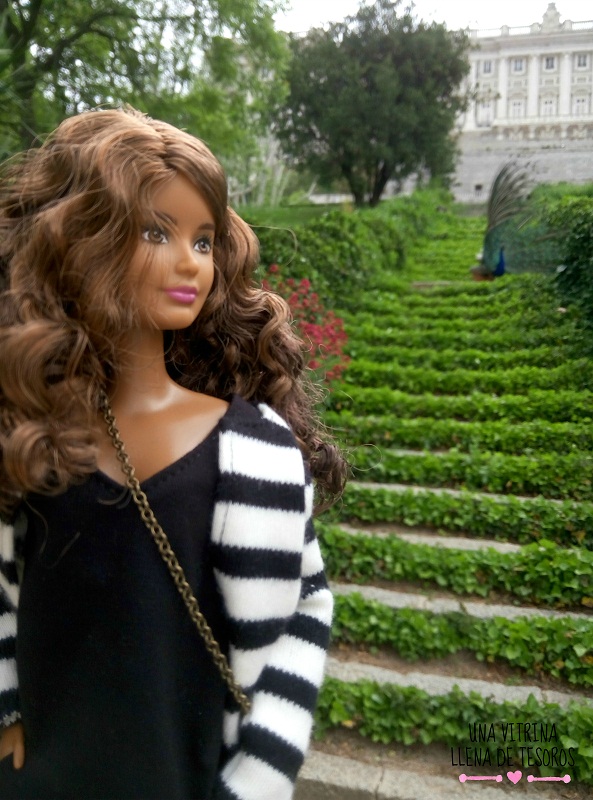 El primer paseo de Sabrina | Una vitrina llena de tesoros (Barbie blog)