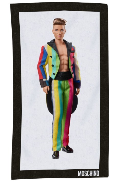 MOSCHINO | Una vitrina llena de tesoros (Barbie blog)